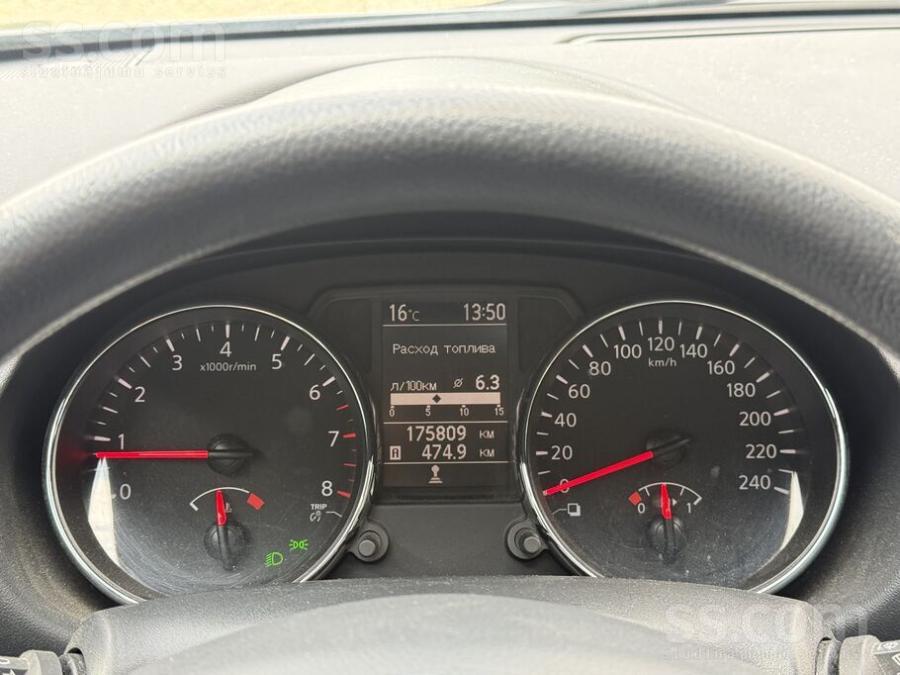 Grey Nissan Qashqai 2013 in Riga, with an engine capacity of 1.60 L and mileage of 176 thousand km for 5500 €, photo 15 on AUTOMOTO.COM.LV