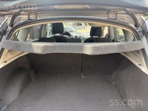 Grey Nissan Qashqai 2013 in Riga, with an engine capacity of 1.60 L and mileage of 176 thousand km for 5500 €, photo 17 on AUTOMOTO.COM.LV