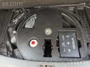 Grey Nissan Qashqai 2013 in Riga, with an engine capacity of 1.60 L and mileage of 176 thousand km for 5500 €, photo 19 on AUTOMOTO.COM.LV