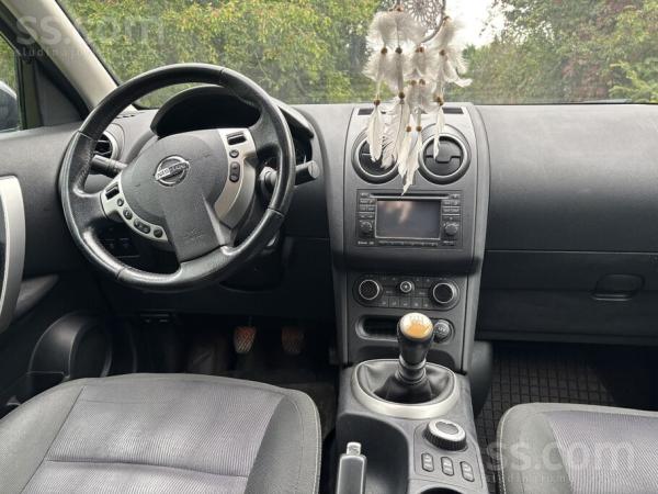 Nissan Qashqai 2013 Rīga vietnē Pelēks Nissan Qashqai 2013 Rīga, ar dzinēja tilpumu 1.60 L un nobraukumu 274 tūkst. km par 3500 €, foto 11 vietnē AUTOMOTO.COM.LV