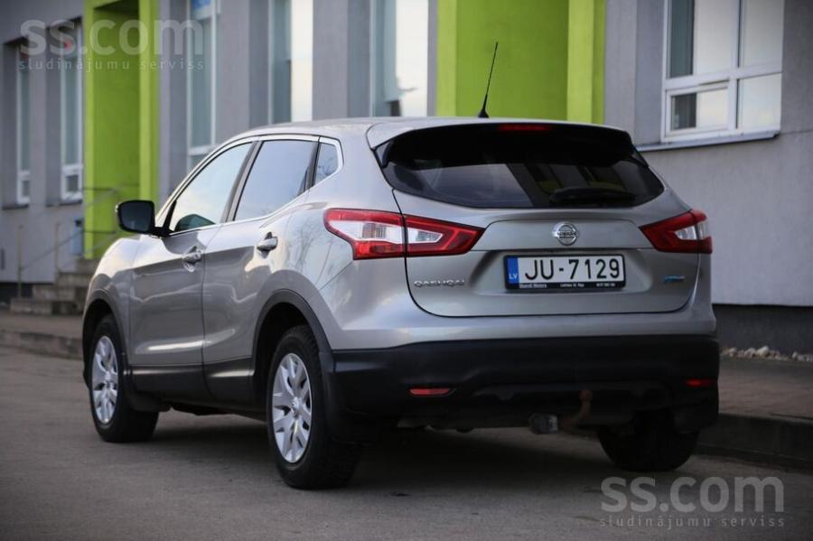 Grey Nissan Qashqai 2014 in Riga, with an engine capacity of 1.50 L and mileage of 0 thousand km for 7295 €, photo 5 on AUTOMOTO.COM.LV