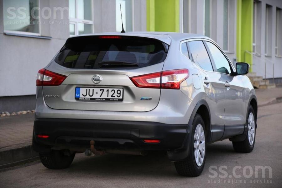 Grey Nissan Qashqai 2014 in Riga, with an engine capacity of 1.50 L and mileage of 0 thousand km for 7295 €, photo 6 on AUTOMOTO.COM.LV