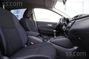 Grey Nissan Qashqai 2014 in Riga, with an engine capacity of 1.50 L and mileage of 0 thousand km for 7295 €, photo 10 on AUTOMOTO.COM.LV