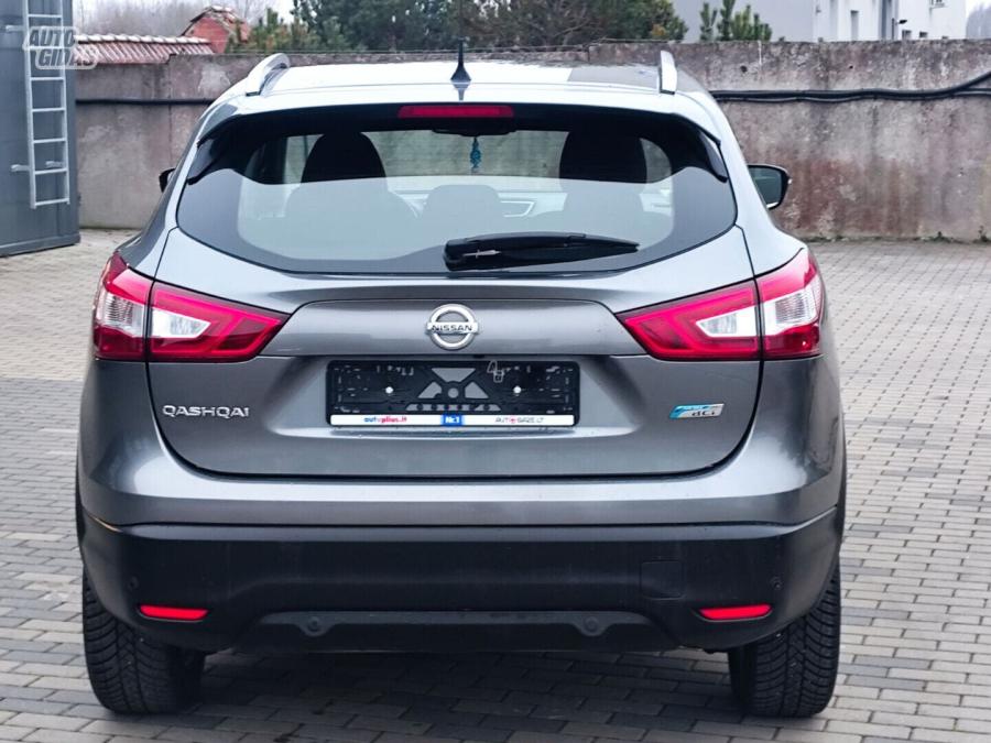 Grey Nissan Qashqai 2014 in Siauliai, with an engine capacity of 1.50 L and mileage of 140 thousand km for 8600 €, photo 5 on AUTOMOTO.COM.LV