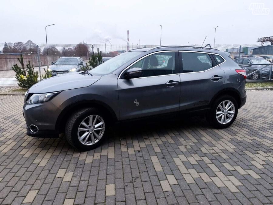 Grey Nissan Qashqai 2014 in Siauliai, with an engine capacity of 1.50 L and mileage of 140 thousand km for 8600 €, photo 8 on AUTOMOTO.COM.LV