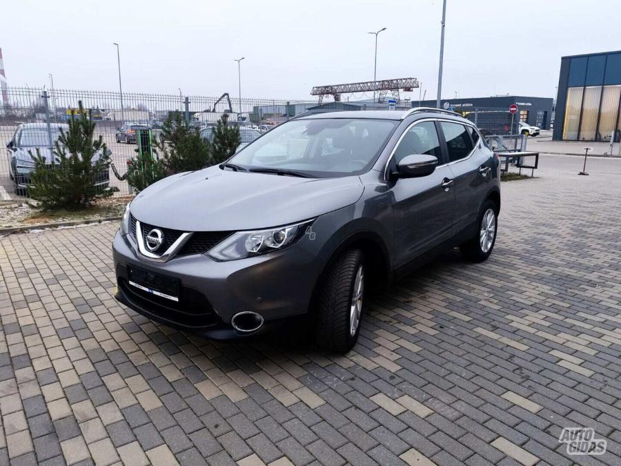 Grey Nissan Qashqai 2014 in Siauliai, with an engine capacity of 1.50 L and mileage of 140 thousand km for 8600 €, photo 9 on AUTOMOTO.COM.LV