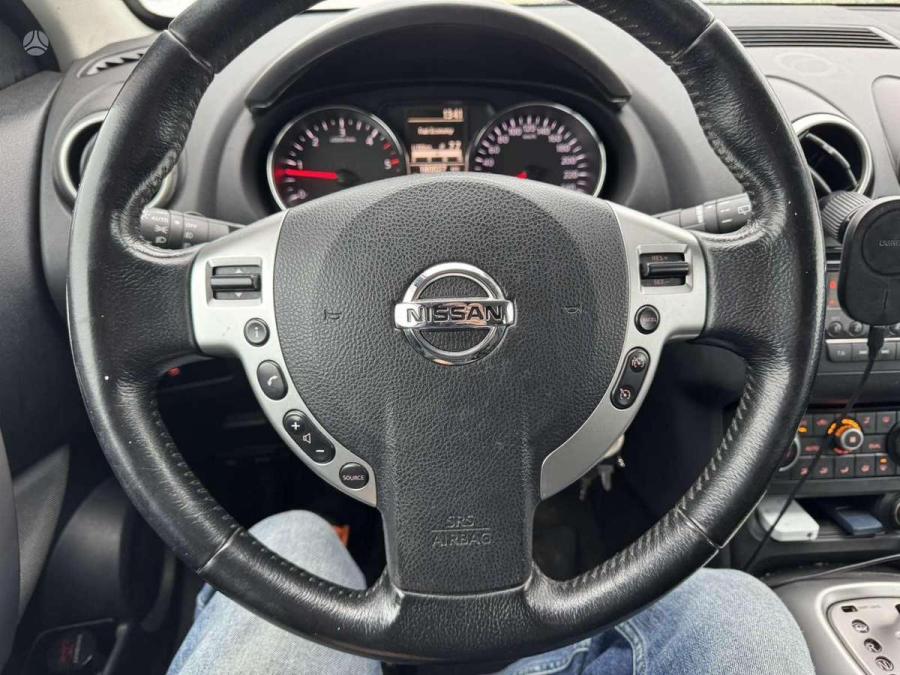 Pelēks Nissan Qashqai 2014 Plungė, ar dzinēja tilpumu 2.00 L un nobraukumu 180 tūkst. km par 8400 €, foto 14 vietnē AUTOMOTO.COM.LV