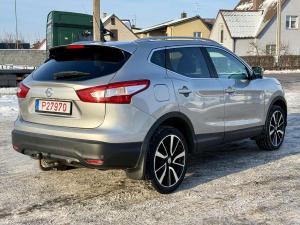 Grey Nissan Qashqai 2014 in Marijampole, with an engine capacity of 1.46 L and mileage of 274 thousand km for 7800 €, photo 4 on AUTOMOTO.COM.LV