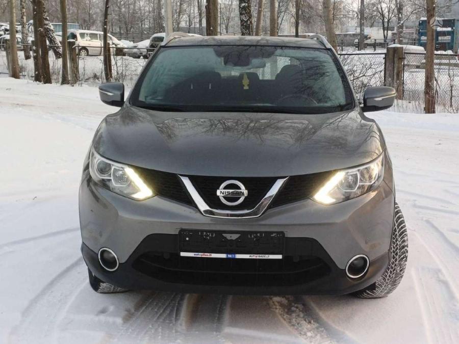 Grey Nissan Qashqai 2014 in Siauliai, with an engine capacity of 1.50 L and mileage of 140 thousand km for 8600 €, photo 4 on AUTOMOTO.COM.LV