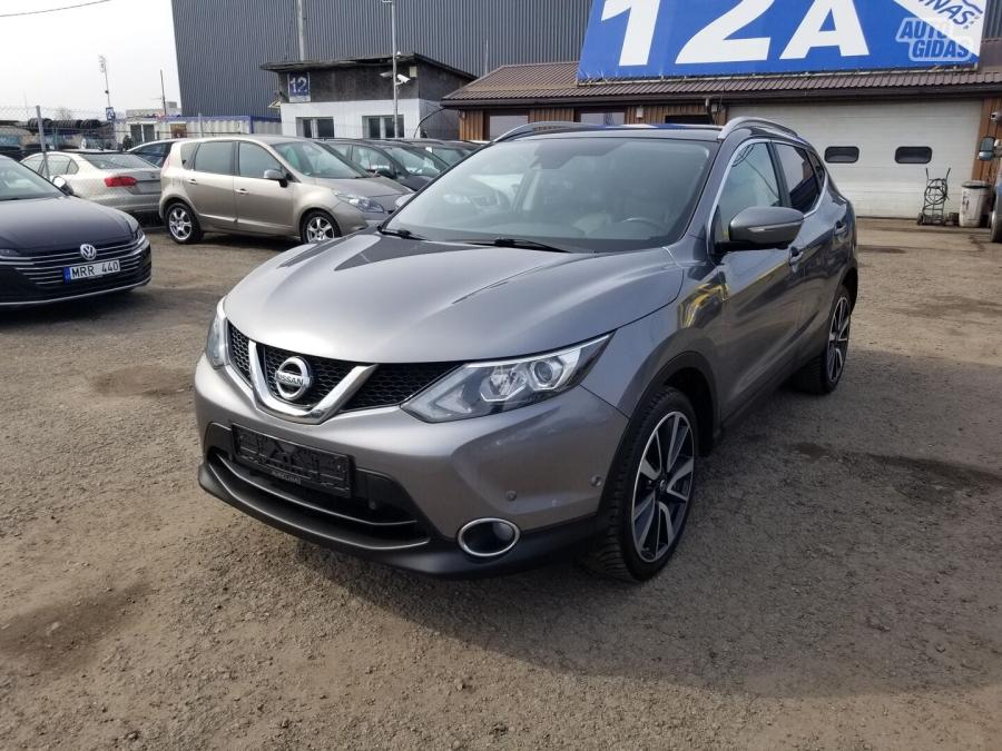 Grey Nissan Qashqai 2014 in Kaunas, with an engine capacity of 1.20 L and mileage of 176 thousand km for 7999 €, photo 1 on AUTOMOTO.COM.LV