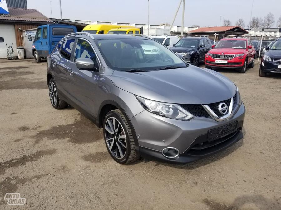 Grey Nissan Qashqai 2014 in Kaunas, with an engine capacity of 1.20 L and mileage of 176 thousand km for 7999 €, photo 4 on AUTOMOTO.COM.LV