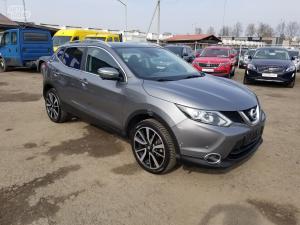 Grey Nissan Qashqai 2014 in Kaunas, with an engine capacity of 1.20 L and mileage of 176 thousand km for 7999 €, photo 5 on AUTOMOTO.COM.LV