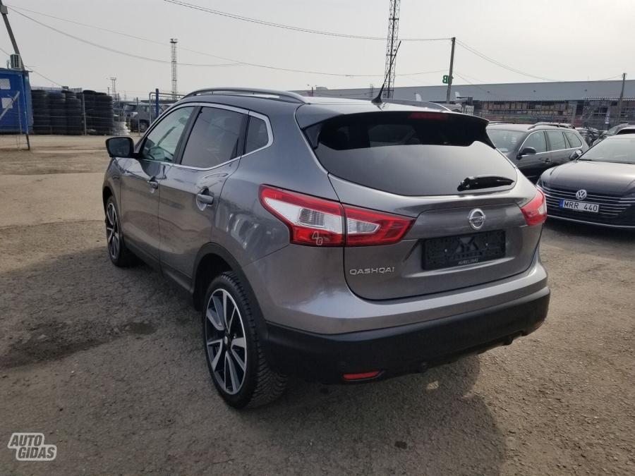 Grey Nissan Qashqai 2014 in Kaunas, with an engine capacity of 1.20 L and mileage of 176 thousand km for 7999 €, photo 7 on AUTOMOTO.COM.LV