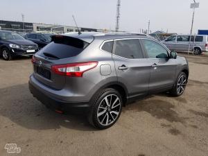 Grey Nissan Qashqai 2014 in Kaunas, with an engine capacity of 1.20 L and mileage of 176 thousand km for 7999 €, photo 9 on AUTOMOTO.COM.LV