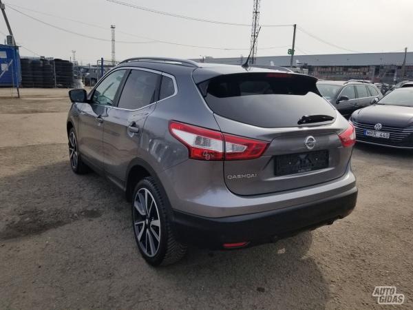 Grey Nissan Qashqai 2014 in Kaunas, with an engine capacity of 1.20 L and mileage of 176 thousand km for 7750 €, photo 5 on AUTOMOTO.COM.LV