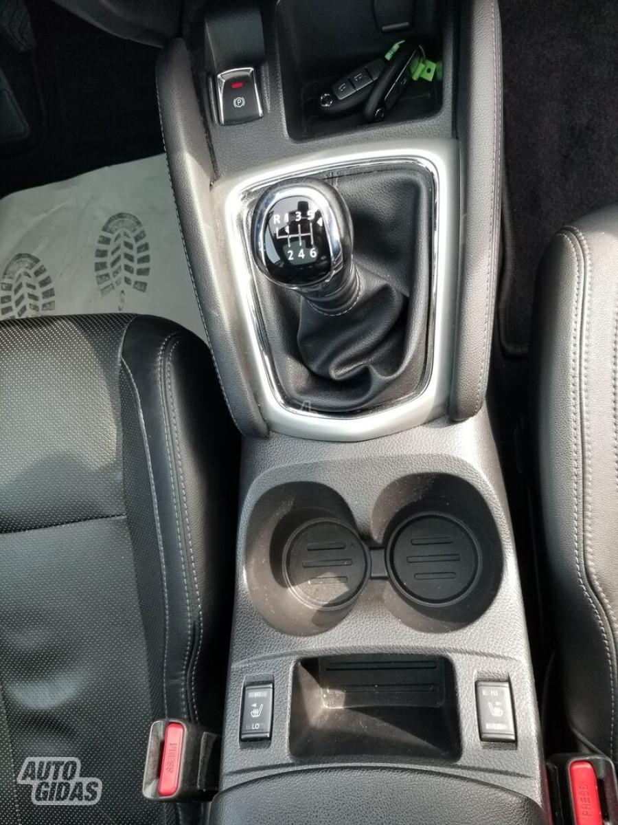 Pelēks Nissan Qashqai 2014 Kauņa, ar dzinēja tilpumu 1.20 L un nobraukumu 176 tūkst. km par 7650 €, foto 19 vietnē AUTOMOTO.COM.LV