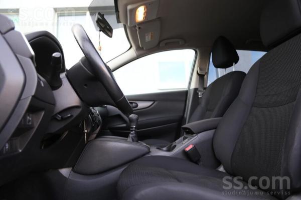 Grey Nissan Qashqai 2014 in Riga, with an engine capacity of 1.50 L and mileage of 0 thousand km for 6995 €, photo 7 on AUTOMOTO.COM.LV