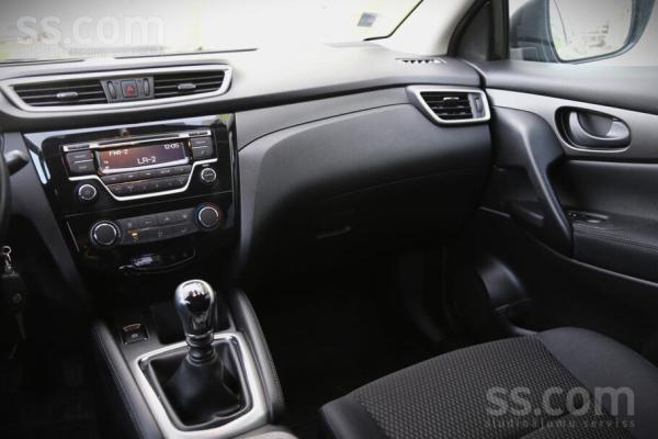 Grey Nissan Qashqai 2014 in Riga, with an engine capacity of 1.50 L and mileage of 0 thousand km for 6995 €, photo 9 on AUTOMOTO.COM.LV
