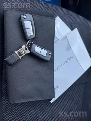 Grey Nissan Qashqai 2014 in Riga, with an engine capacity of 1.50 L and mileage of 257 thousand km for 6999 €, photo 5 on AUTOMOTO.COM.LV