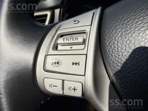 Grey Nissan Qashqai 2014 in Riga, with an engine capacity of 1.50 L and mileage of 257 thousand km for 6999 €, photo 8 on AUTOMOTO.COM.LV