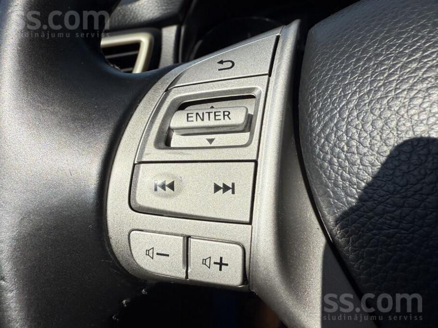 Grey Nissan Qashqai 2014 in Riga, with an engine capacity of 1.50 L and mileage of 257 thousand km for 6999 €, photo 8 on AUTOMOTO.COM.LV