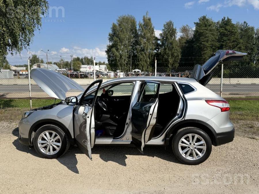 Grey Nissan Qashqai 2014 in Riga, with an engine capacity of 1.50 L and mileage of 257 thousand km for 6999 €, photo 15 on AUTOMOTO.COM.LV