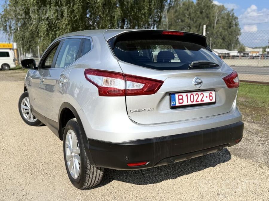 Grey Nissan Qashqai 2014 in Riga, with an engine capacity of 1.50 L and mileage of 257 thousand km for 6999 €, photo 17 on AUTOMOTO.COM.LV