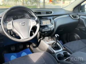 Grey Nissan Qashqai 2014 in Riga, with an engine capacity of 1.50 L and mileage of 257 thousand km for 6999 €, photo 25 on AUTOMOTO.COM.LV