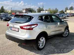 Grey Nissan Qashqai 2014 in Riga, with an engine capacity of 1.50 L and mileage of 257 thousand km for 6999 €, photo 34 on AUTOMOTO.COM.LV