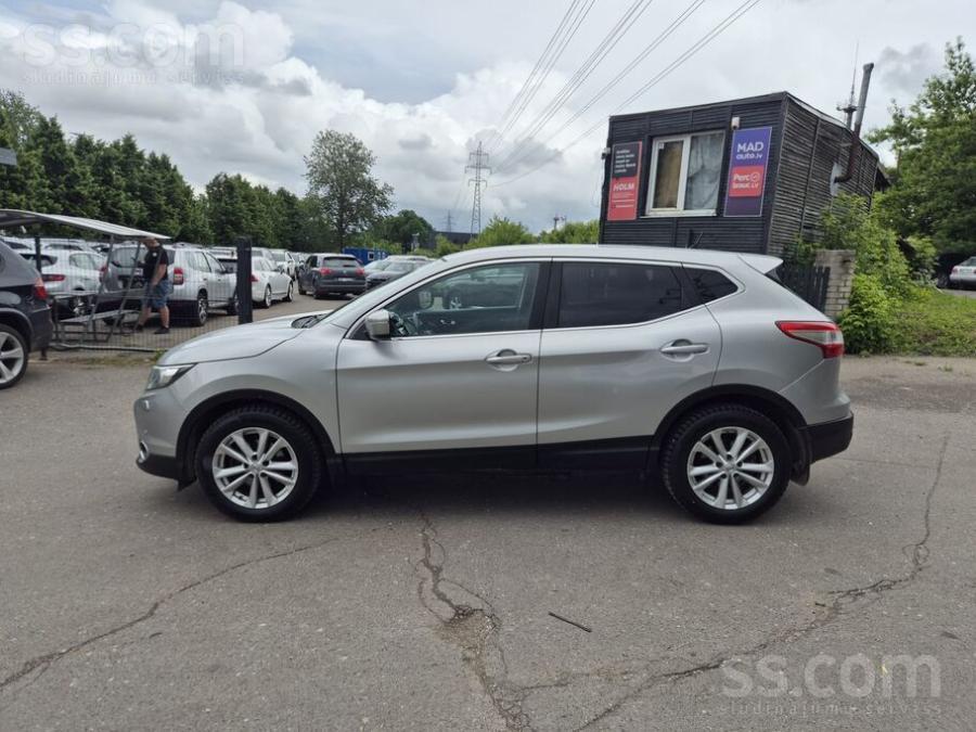 Grey Nissan Qashqai 2014 in Riga, with an engine capacity of 1.50 L and mileage of 222 thousand km for 7590 €, photo 6 on AUTOMOTO.COM.LV