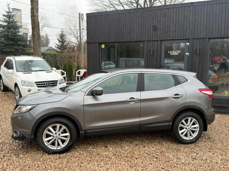 Grey Nissan Qashqai 2014 in Riga, with an engine capacity of 1.60 L and mileage of 78 thousand km for 9500 €, photo 6 on AUTOMOTO.COM.LV