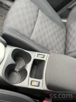 Grey Nissan Qashqai 2014 in Riga, with an engine capacity of 1.60 L and mileage of 78 thousand km for 9500 €, photo 9 on AUTOMOTO.COM.LV