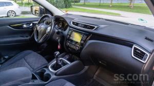 Grey Nissan Qashqai 2014 in Riga, with an engine capacity of 1.50 L and mileage of 222 thousand km for 7590 €, photo 12 on AUTOMOTO.COM.LV