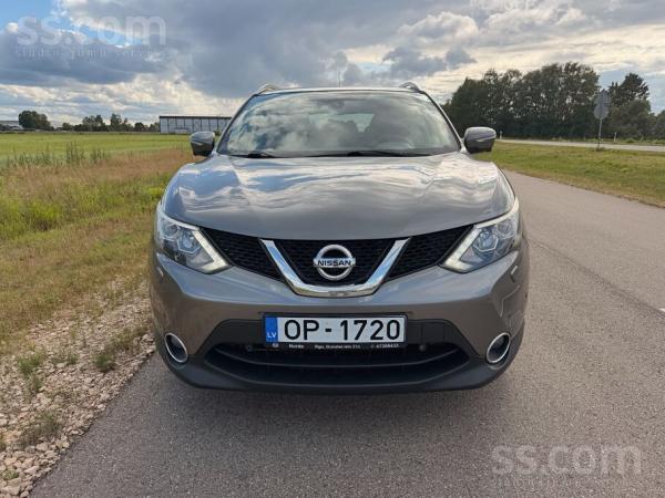 Pelēks Nissan Qashqai 2014 Rīga, ar dzinēja tilpumu 1.50 L un nobraukumu 145 tūkst. km par 8250 €, foto 2 vietnē AUTOMOTO.COM.LV