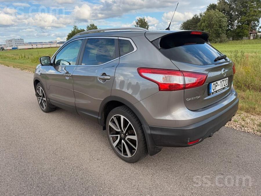 Pelēks Nissan Qashqai 2014 Rīga, ar dzinēja tilpumu 1.50 L un nobraukumu 145 tūkst. km par 8250 €, foto 7 vietnē AUTOMOTO.COM.LV