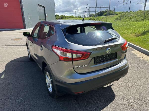 Grey Nissan Qashqai 2014 in Telschi, with an engine capacity of 1.20 L and mileage of 149 thousand km for 5700 €, photo 5 on AUTOMOTO.COM.LV