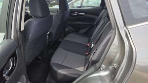 Grey Nissan Qashqai 2014 in Taurage, with an engine capacity of 1.60 L and mileage of 200 thousand km for 7300 €, photo 9 on AUTOMOTO.COM.LV
