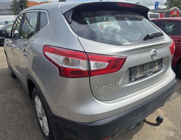 Grey Nissan Qashqai 2014 in Marijampole, with an engine capacity of 1.20 L and mileage of 208 thousand km for 4750 €, photo 4 on AUTOMOTO.COM.LV