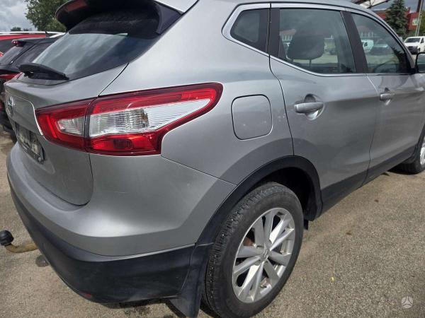 Grey Nissan Qashqai 2014 in Marijampole, with an engine capacity of 1.20 L and mileage of 208 thousand km for 4750 €, photo 5 on AUTOMOTO.COM.LV