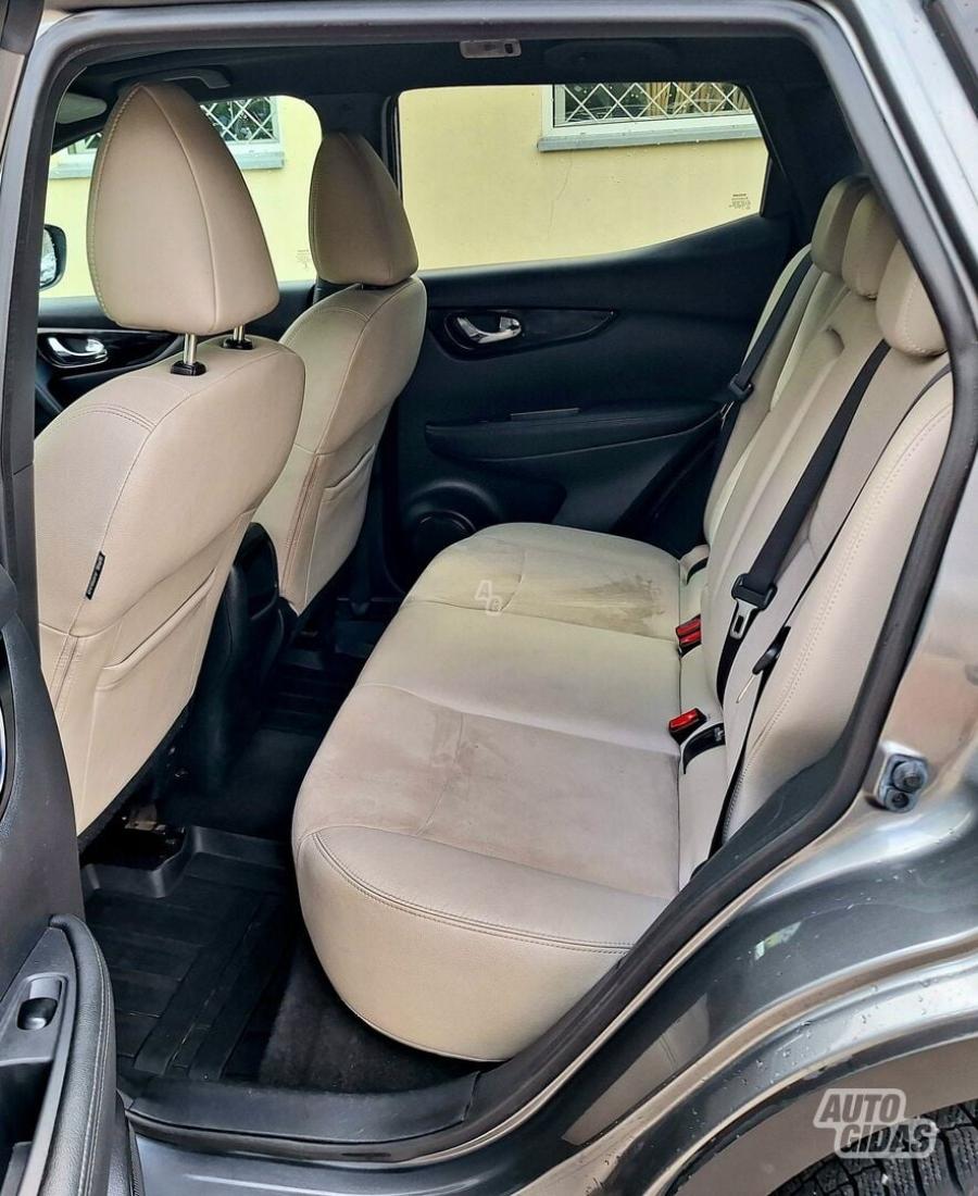 Grey Nissan Qashqai 2014 in Radviliskis, with an engine capacity of 1.20 L and mileage of 161 thousand km for 7950 €, photo 18 on AUTOMOTO.COM.LV