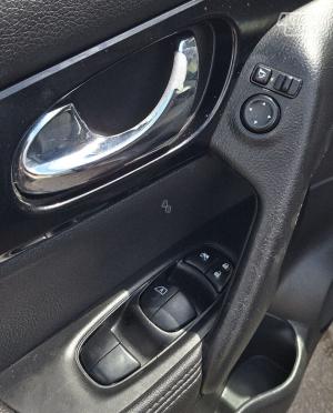 Grey Nissan Qashqai 2014 in Radviliskis, with an engine capacity of 1.20 L and mileage of 161 thousand km for 7950 €, photo 29 on AUTOMOTO.COM.LV