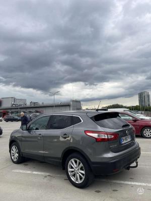 Grey Nissan Qashqai 2014 in Vilnius, with an engine capacity of 1.60 L and mileage of 235 thousand km for 7139 €, photo 7 on AUTOMOTO.COM.LV