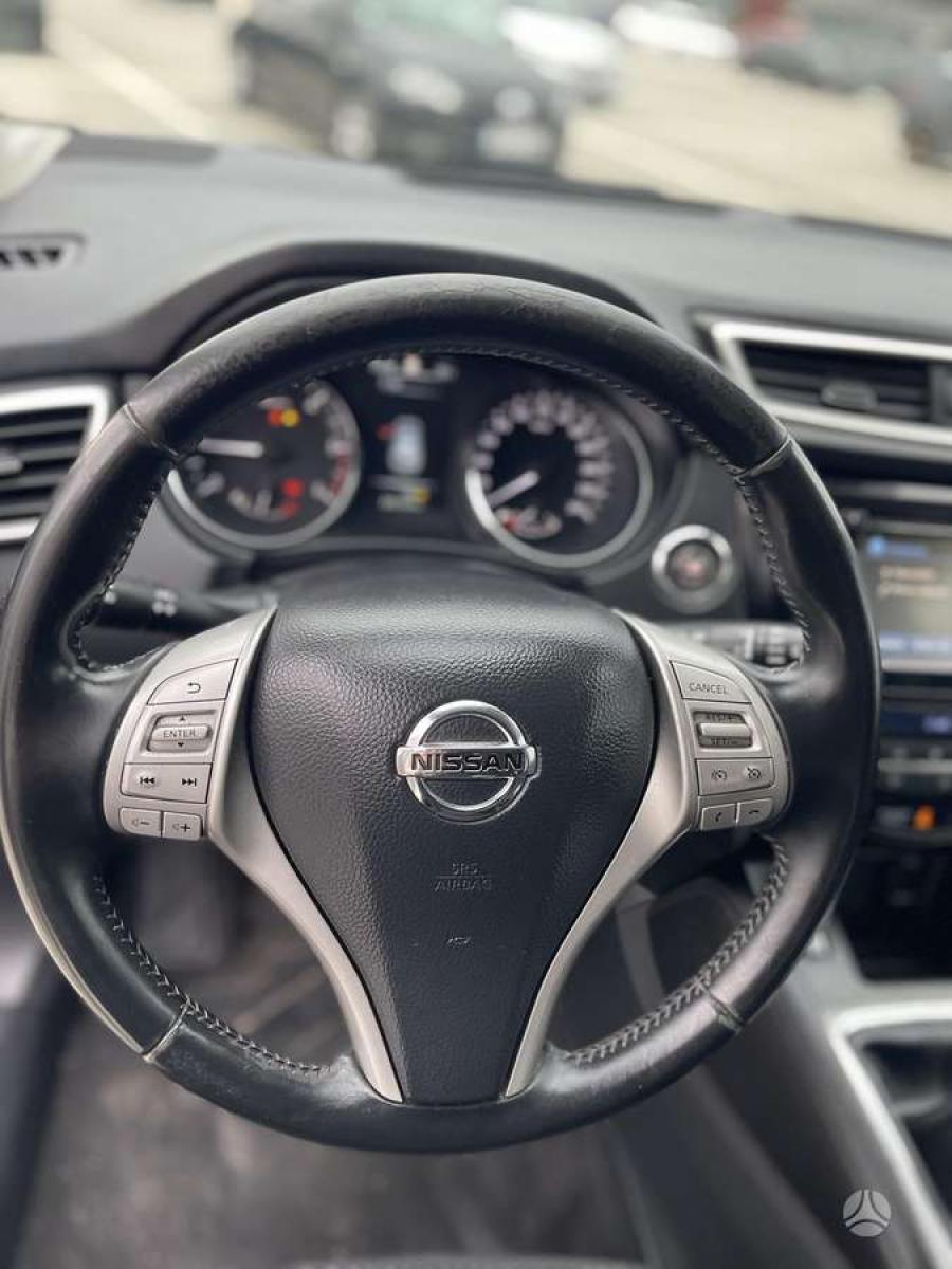 Grey Nissan Qashqai 2014 in Vilnius, with an engine capacity of 1.60 L and mileage of 235 thousand km for 7139 €, photo 13 on AUTOMOTO.COM.LV