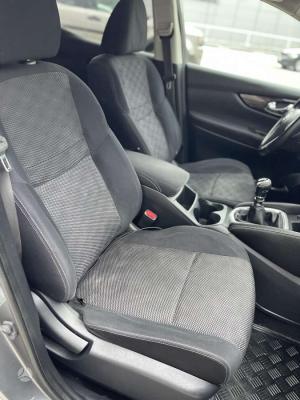 Grey Nissan Qashqai 2014 in Vilnius, with an engine capacity of 1.60 L and mileage of 235 thousand km for 7139 €, photo 17 on AUTOMOTO.COM.LV