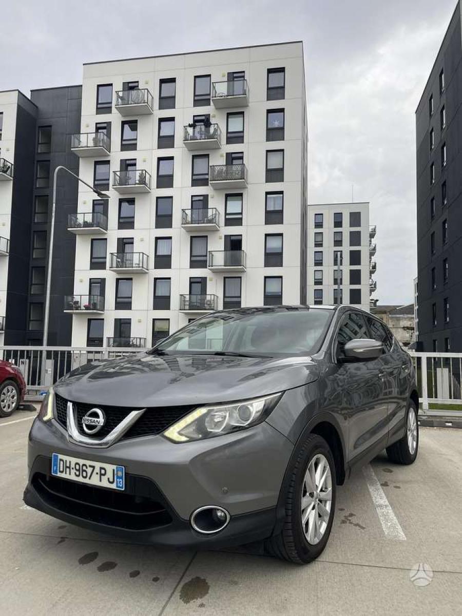 Grey Nissan Qashqai 2014 in Vilnius, with an engine capacity of 1.60 L and mileage of 235 thousand km for 7139 €, photo 23 on AUTOMOTO.COM.LV