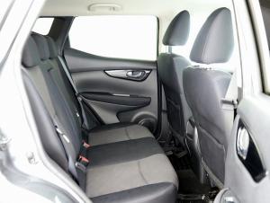 Pelēks Nissan Qashqai 2014 Tallina, ar dzinēja tilpumu 1.60 L un nobraukumu 239 tūkst. km par 5999 €, foto 8 vietnē AUTOMOTO.COM.LV