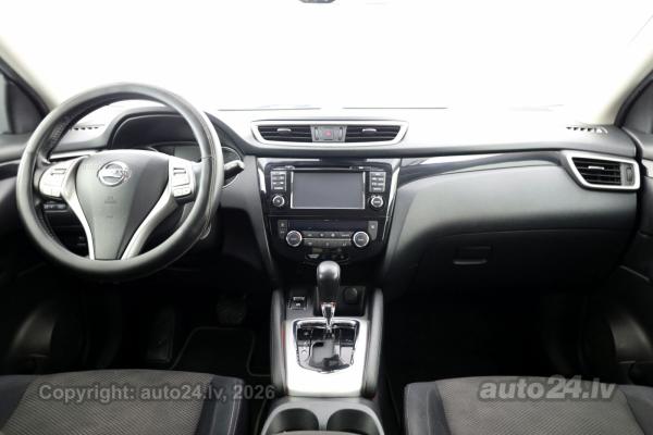 Grey Nissan Qashqai 2014 in Tallinn, with an engine capacity of 1.60 L and mileage of 239 thousand km for 5999 €, photo 5 on AUTOMOTO.COM.LV