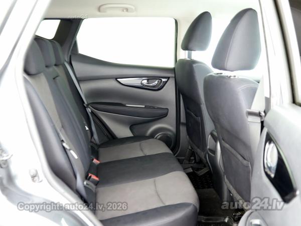 Grey Nissan Qashqai 2014 in Tallinn, with an engine capacity of 1.60 L and mileage of 239 thousand km for 5999 €, photo 7 on AUTOMOTO.COM.LV