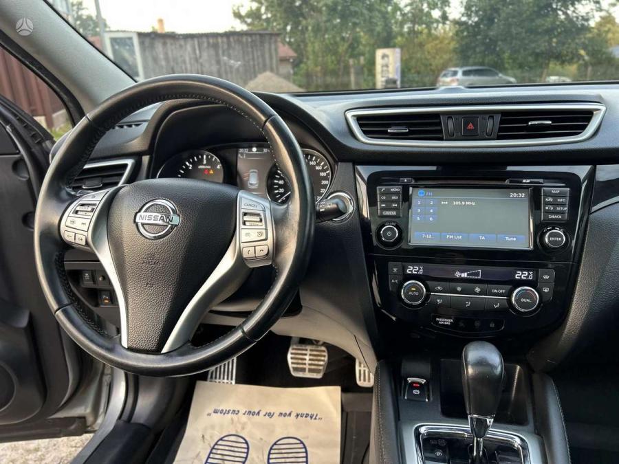 Grey Nissan Qashqai 2014 in Kaisiadorys, with an engine capacity of 1.60 L and mileage of 239 thousand km for 7950 €, photo 16 on AUTOMOTO.COM.LV