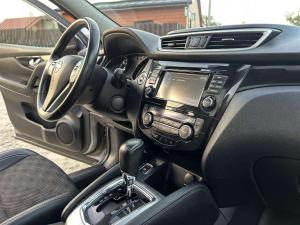 Grey Nissan Qashqai 2014 in Kaisiadorys, with an engine capacity of 1.60 L and mileage of 239 thousand km for 7950 €, photo 18 on AUTOMOTO.COM.LV